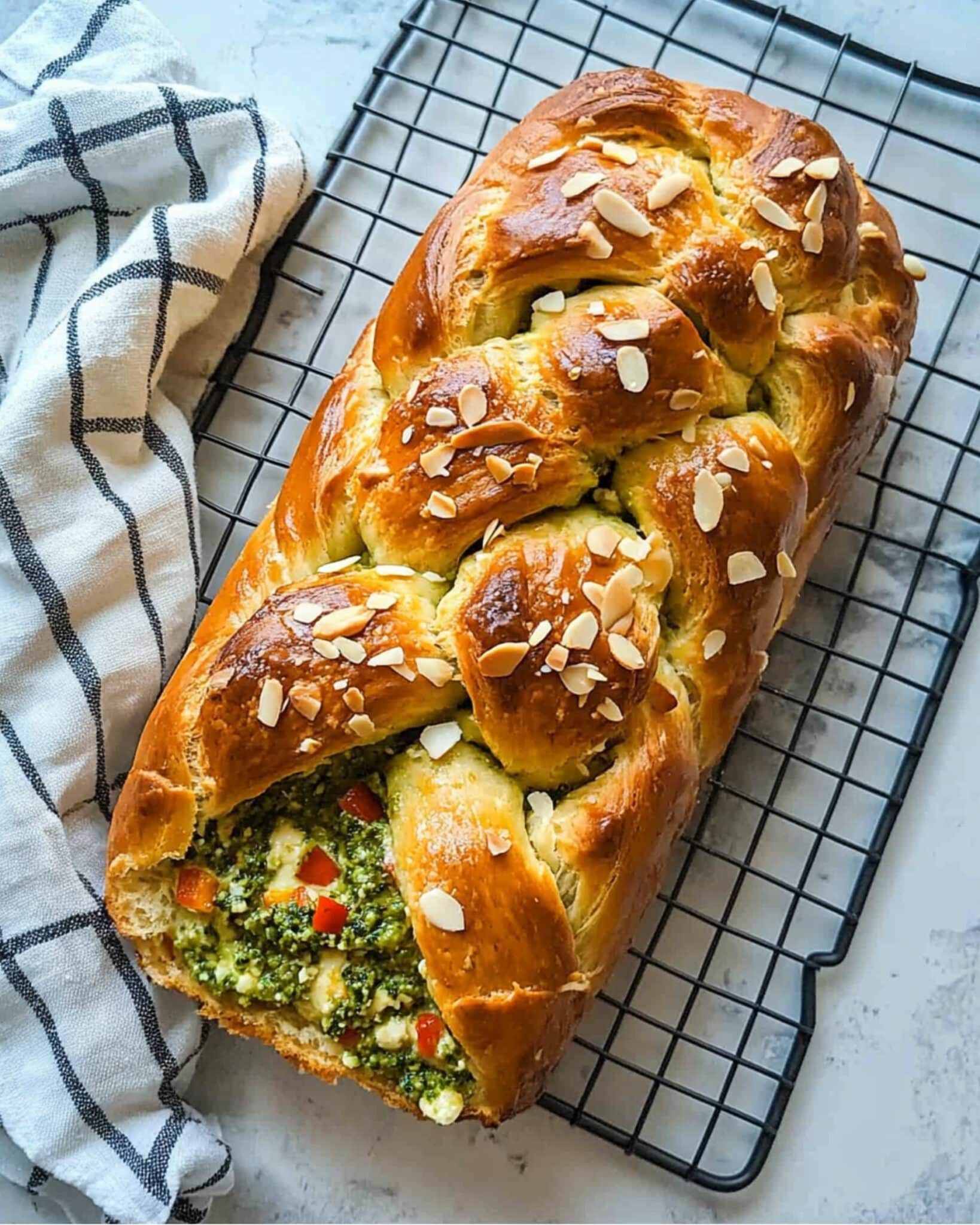 Pampered Chef Chicken Broccoli Braid Recipe - Emilyscook