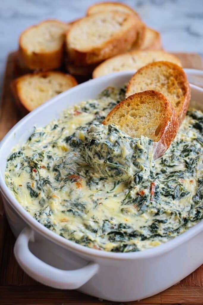 Easy Baked Spinach Dip – Delicious Crowd-Pleasing Appetizer