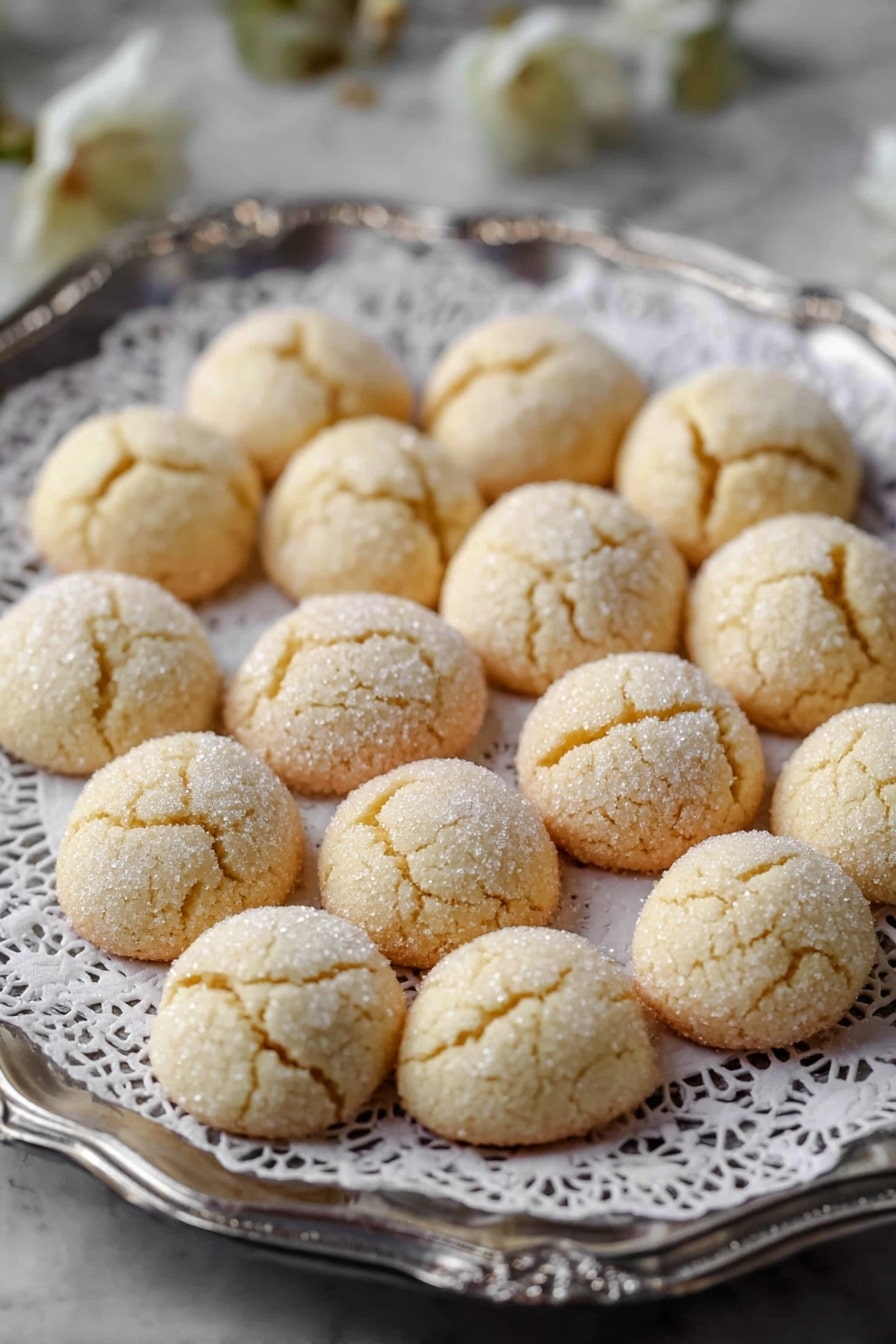 Soft Amaretti Cookies: Irresistibly Chewy Almond Treats